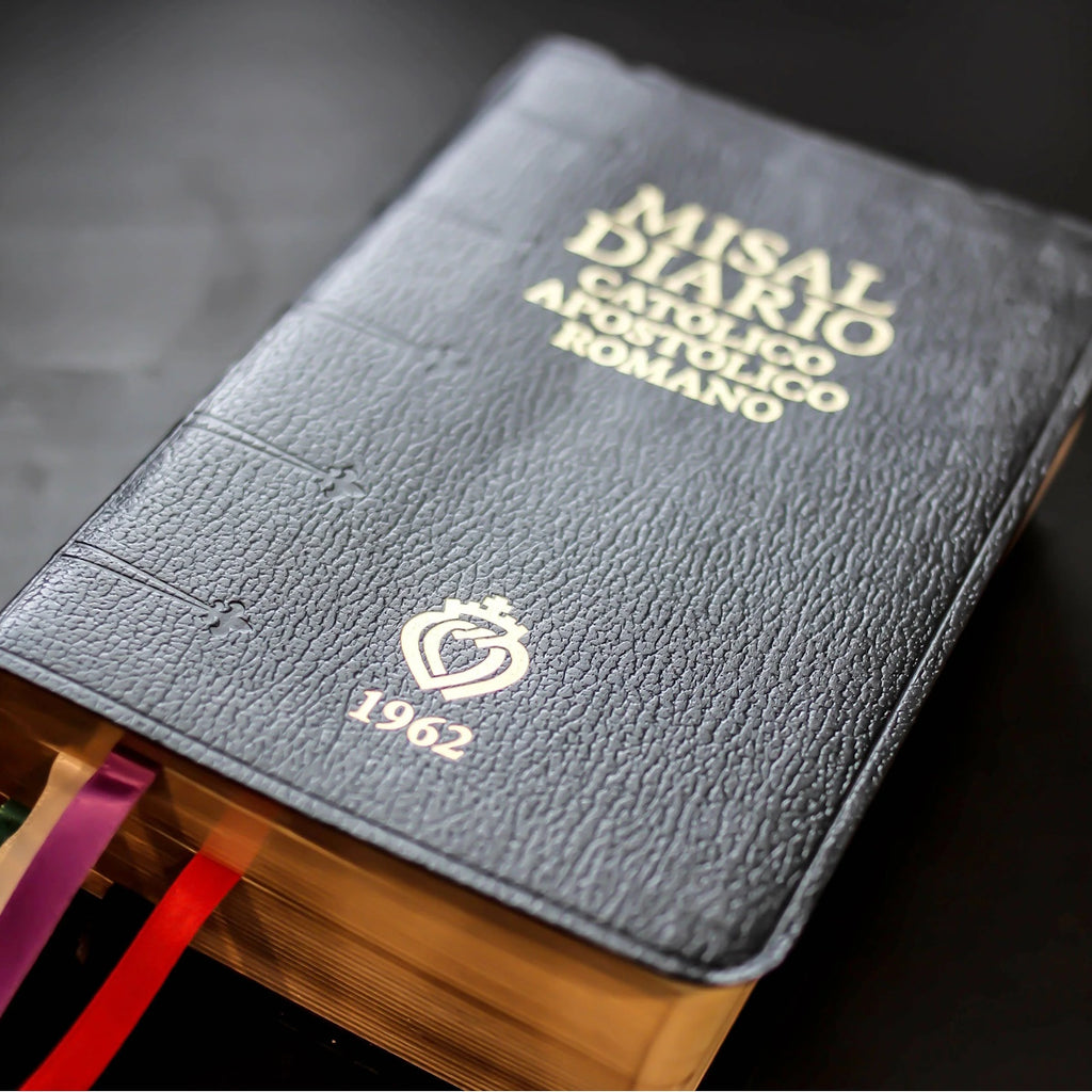 The Traditional Mass History: Form, and Theology of the Classical Roma ...